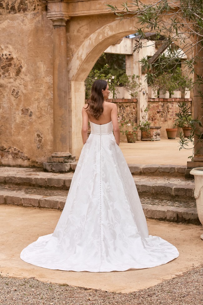 Tania Olsen, Renee TC2533 Sample Wedding Dress - Stillwhite