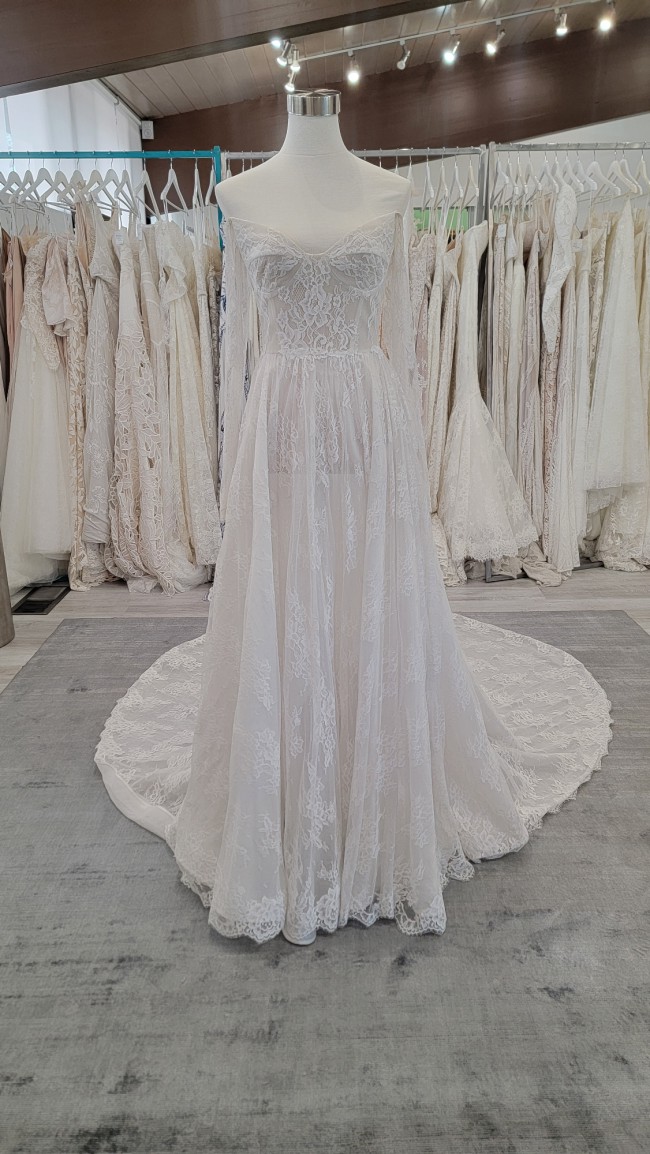 Flora Bridal, Rene Sample Wedding Dress Save 40% - Stillwhite