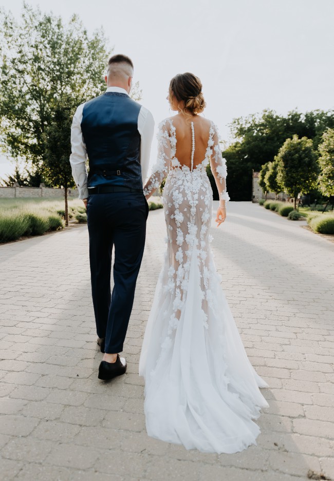 Leya Marini Stella Sample Wedding Dress Save 76% - Stillwhite