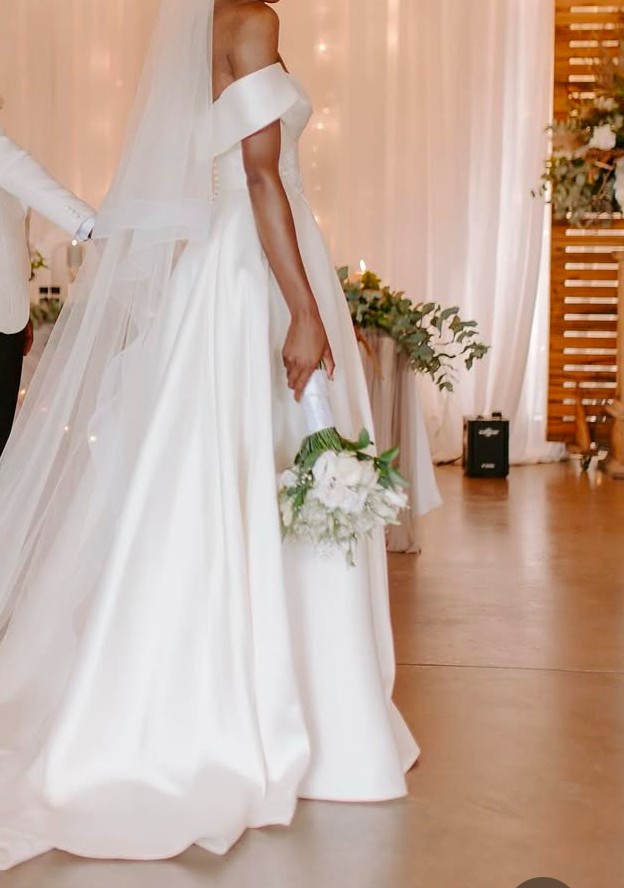 Elbeth Gillis Couture Wedding Dress Save 37% - Stillwhite