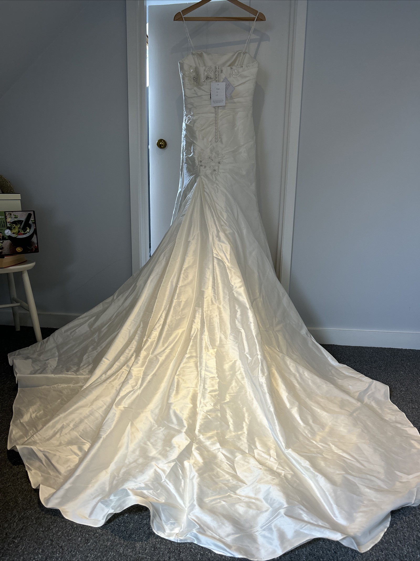 Benjamin Roberts New Wedding Dress - Stillwhite