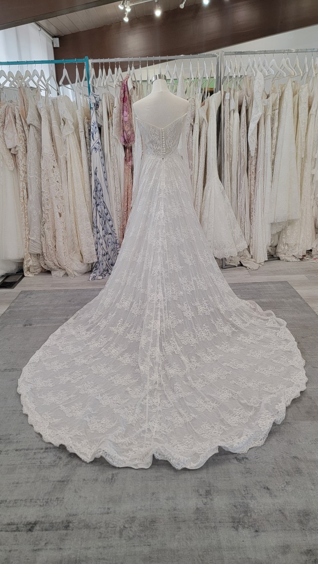 Flora Bridal, Rene Sample Wedding Dress Save 40% - Stillwhite