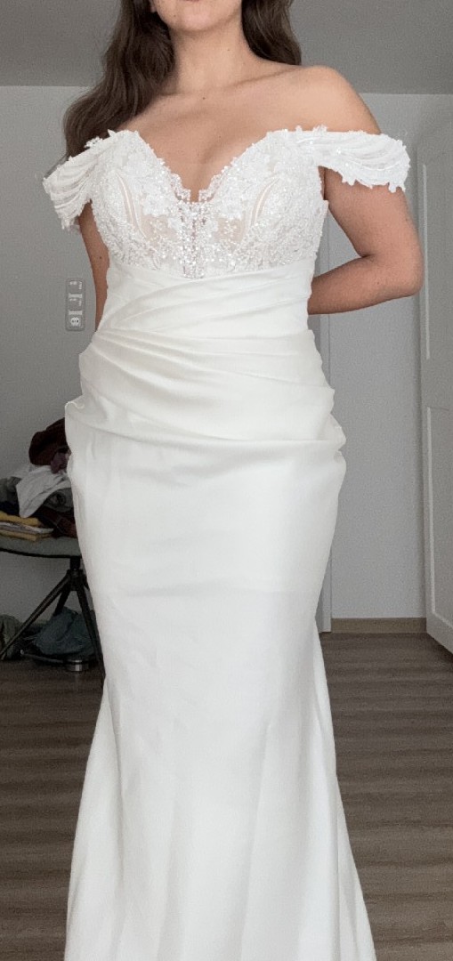 Eva Lendel New Wedding Dress Save 50% - Stillwhite