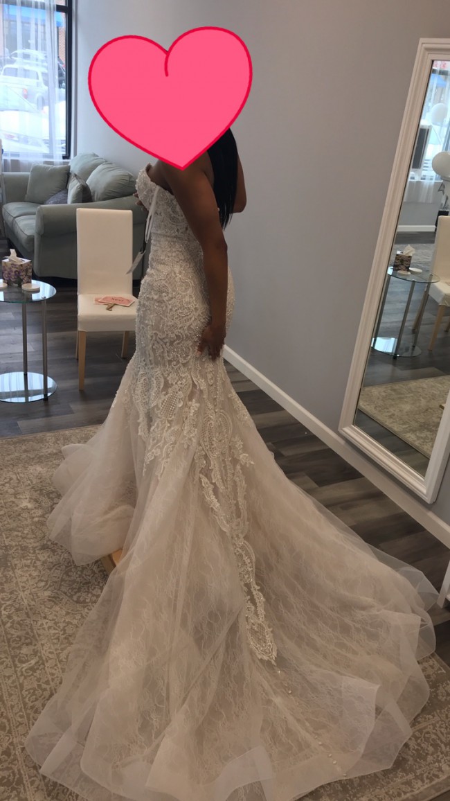 Allure Bridals Allure 9601 New Wedding Dress Save 13% - Stillwhite