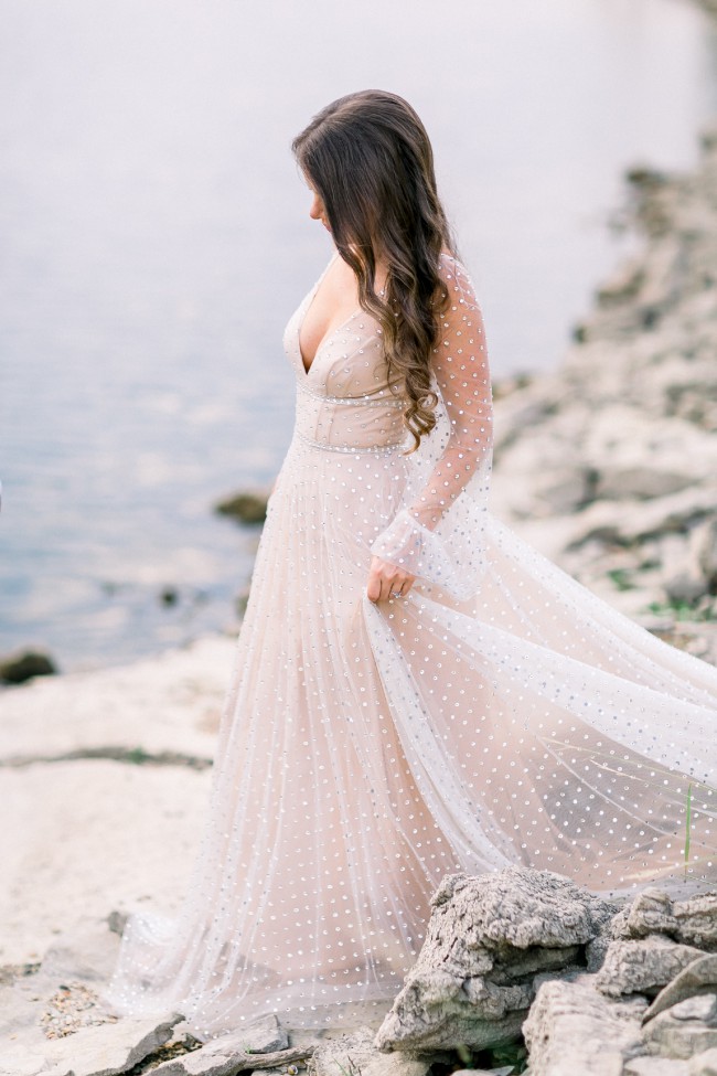 BHLDN Willowby Artemia Lunella Wedding Dress Save 56% - Stillwhite