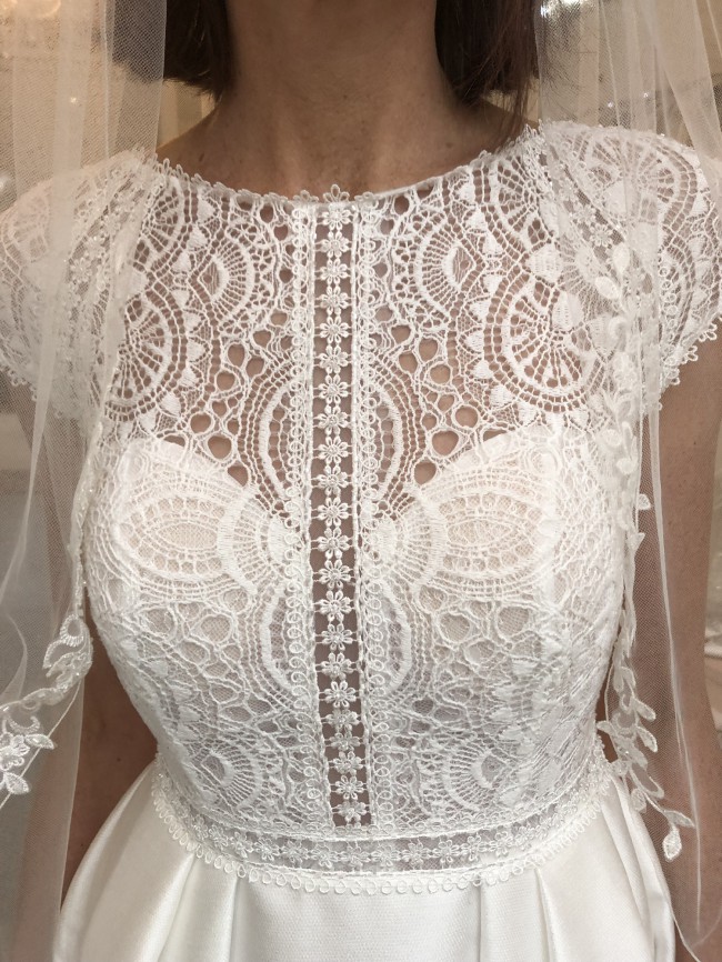 Rosa Clara Wedding Dress Save 50% - Stillwhite