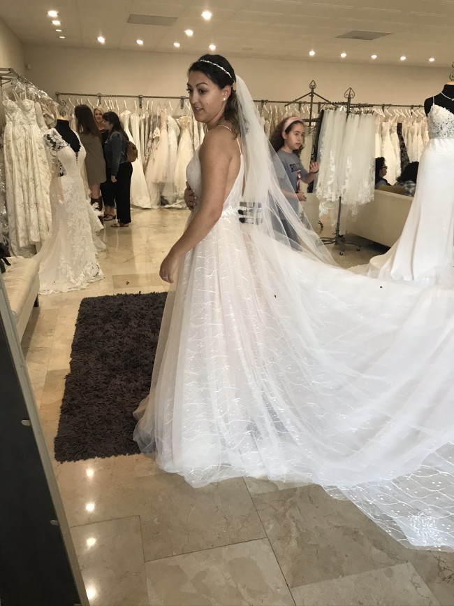 L’amour Calla Blanche Anastasia, LA8234 New Wedding Dress Save 23% ...