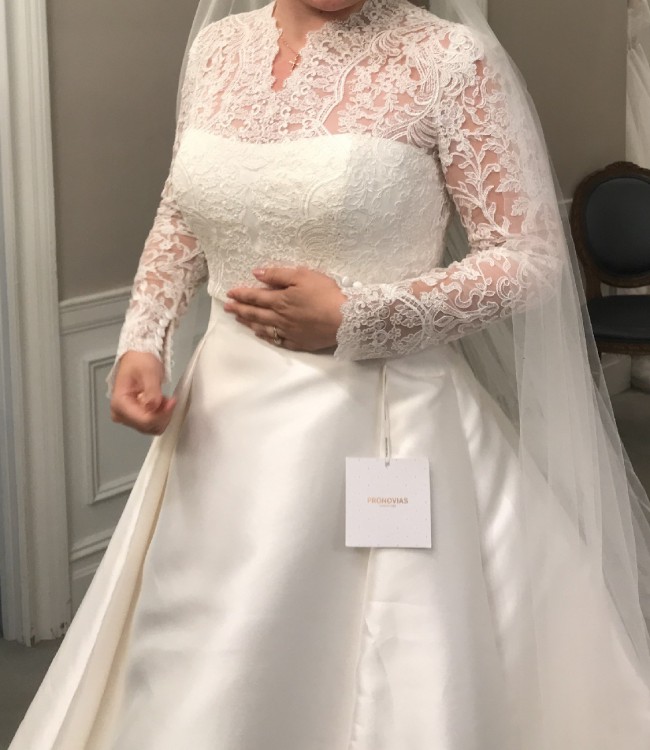 Pronovias New Wedding Dress - Stillwhite