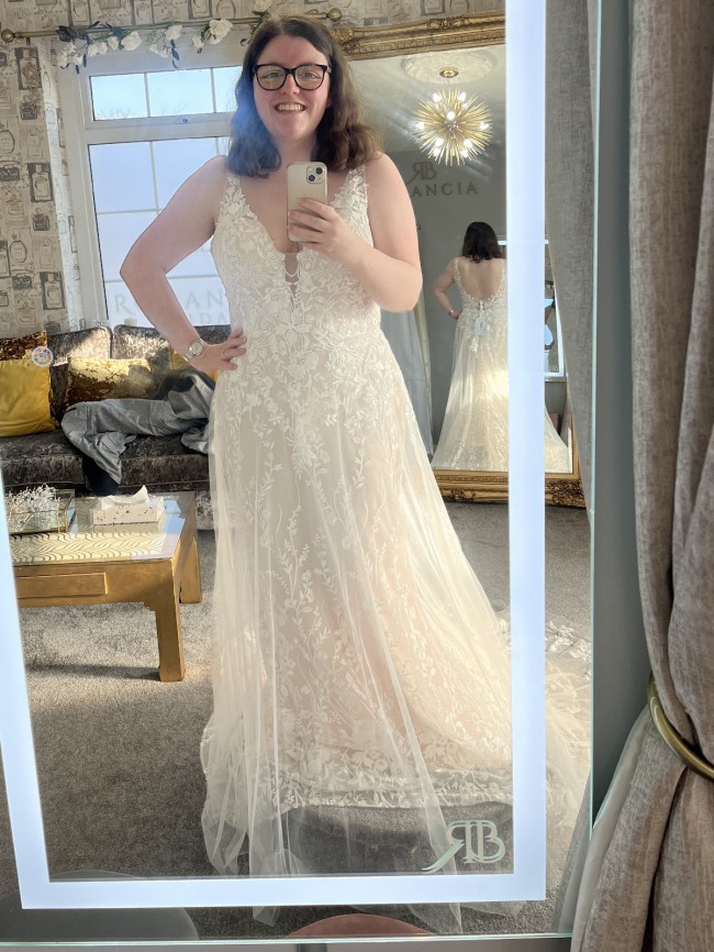 Madison James, MJ567 Wedding Dress Save 56% - Stillwhite