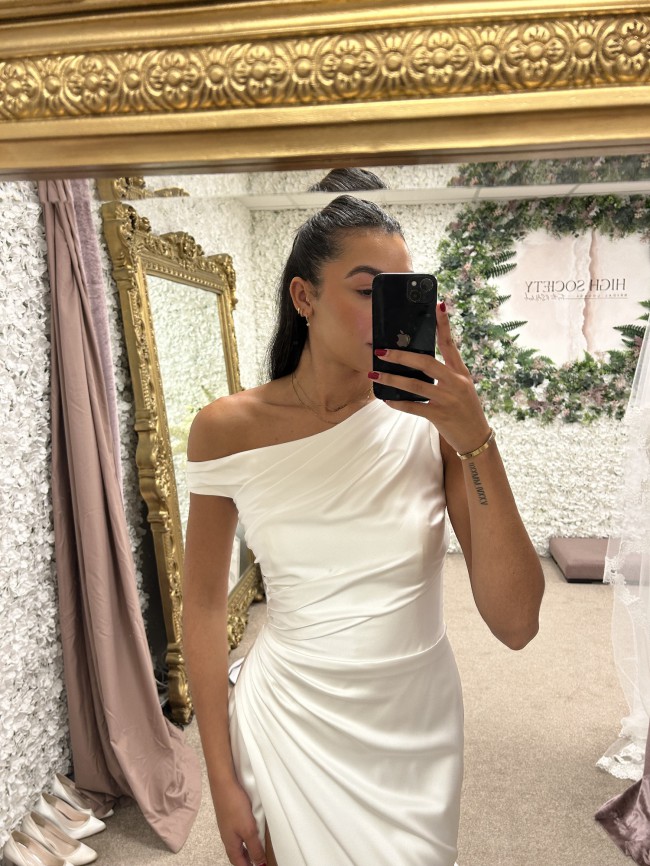 Justin Alexander Sample Wedding Dress Save 40% - Stillwhite