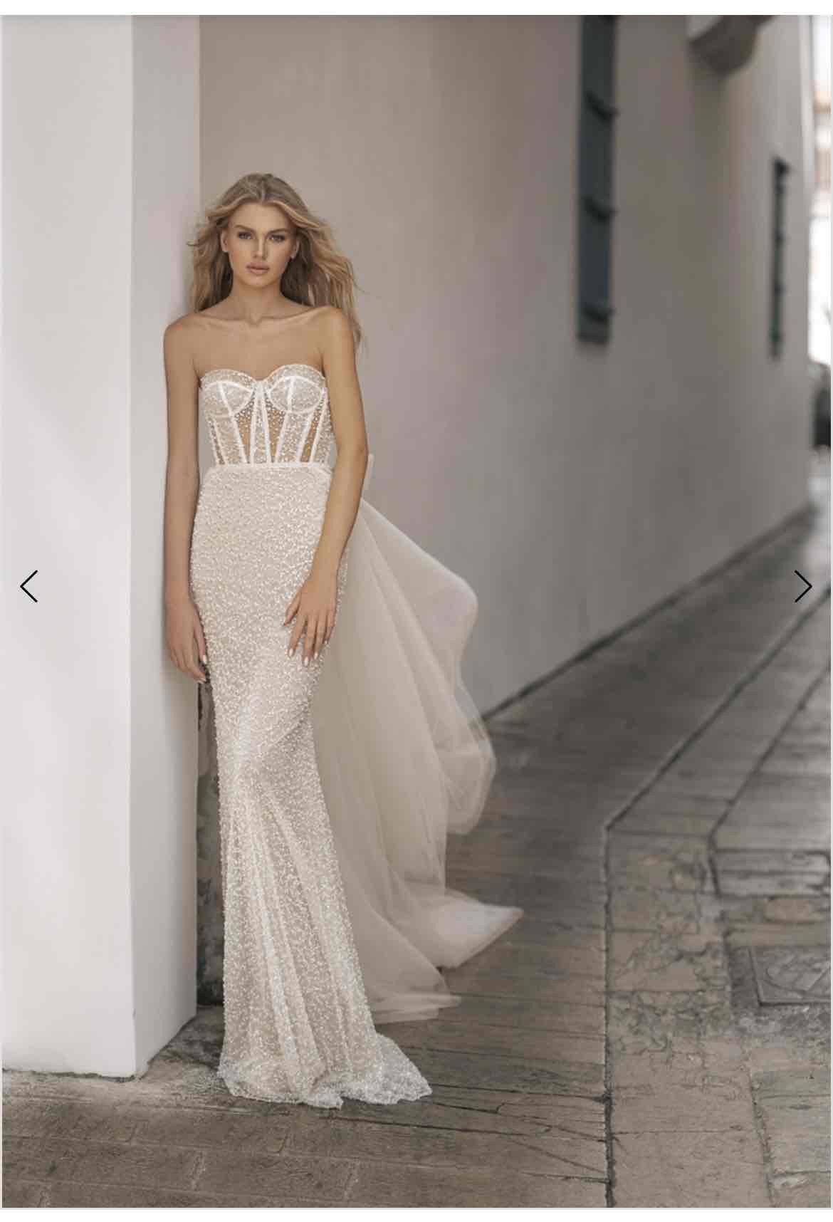 Berta Privee New Wedding Dress Save 56% - Stillwhite