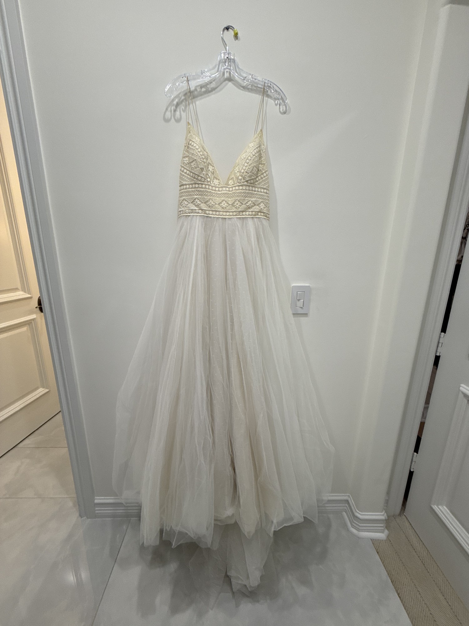 Willowby by Watters, Thistle Sample Wedding Dress Save 74% - Stillwhite