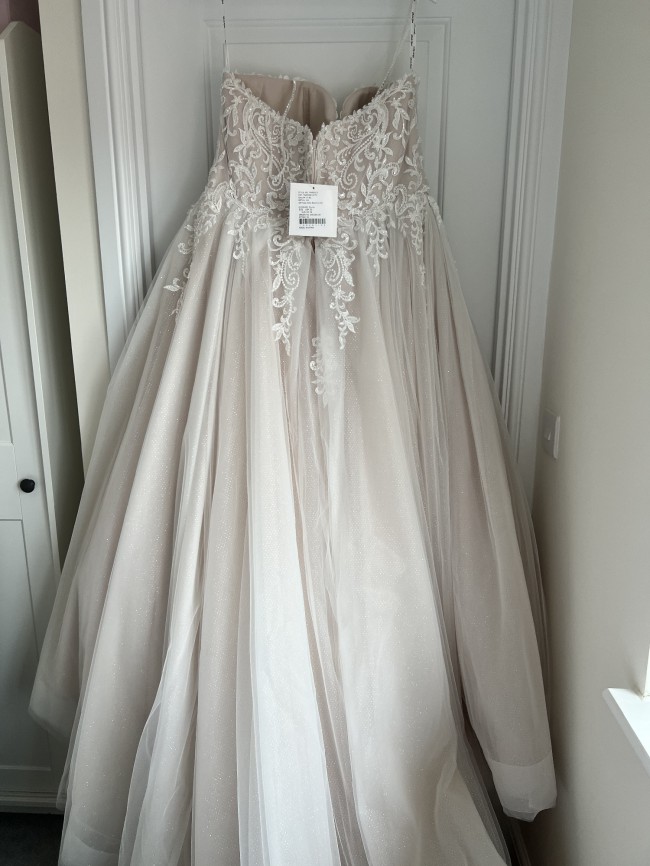 Stella York, 7548 New Wedding Dress Save 44% - Stillwhite