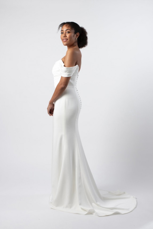 Gown & Altar Wedding Dress Save 71% - Stillwhite