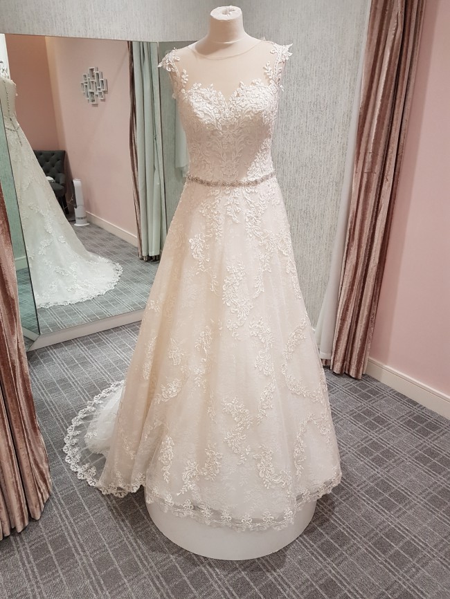 Rosa Clara Calix Sample Wedding Dress - Stillwhite