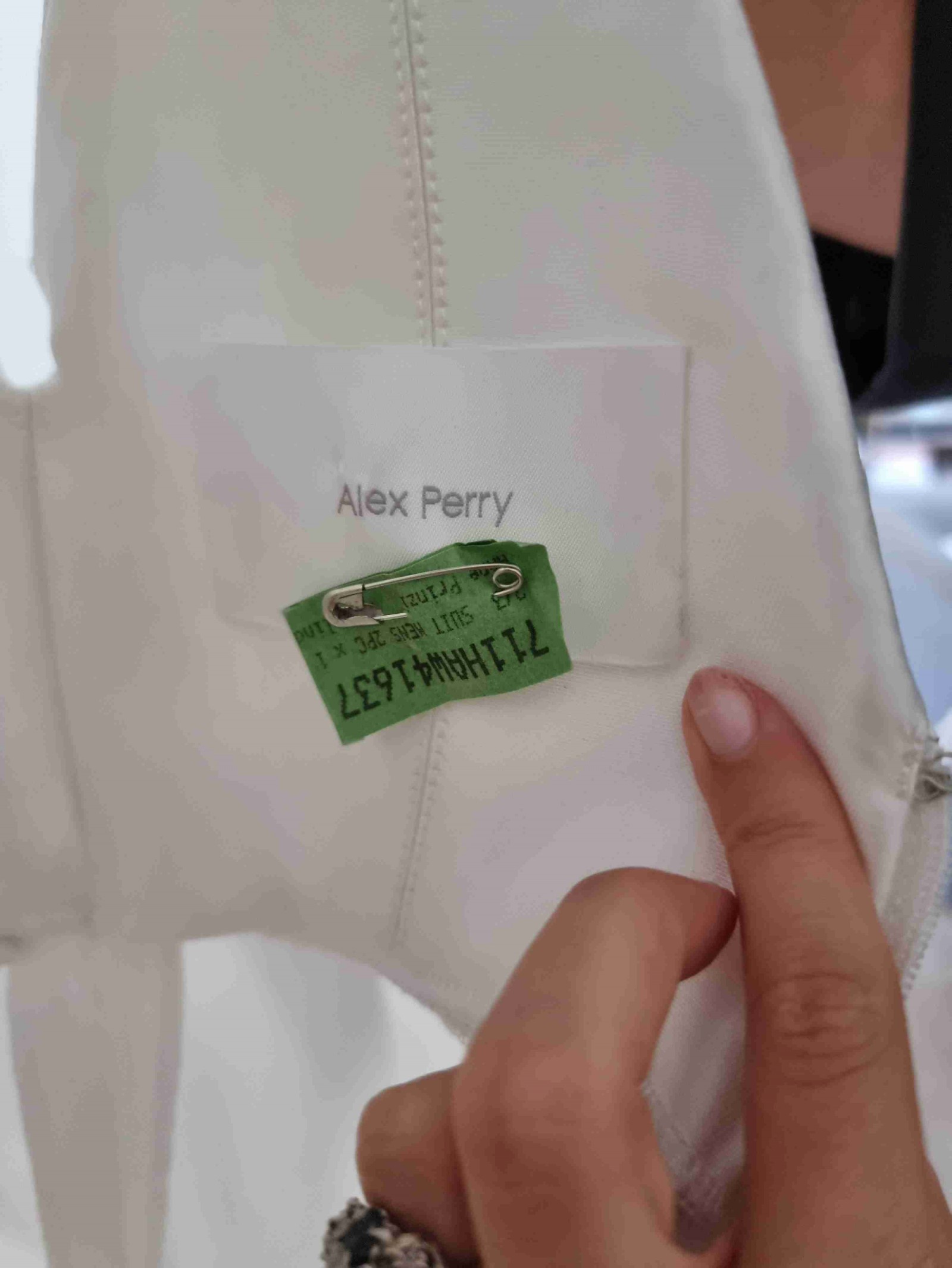 Alex Perry Maddison Wedding Dress Save 52% - Stillwhite