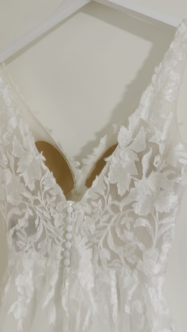 Maggie Sottero, Stephanie Lynette New Wedding Dress Save 55% - Stillwhite
