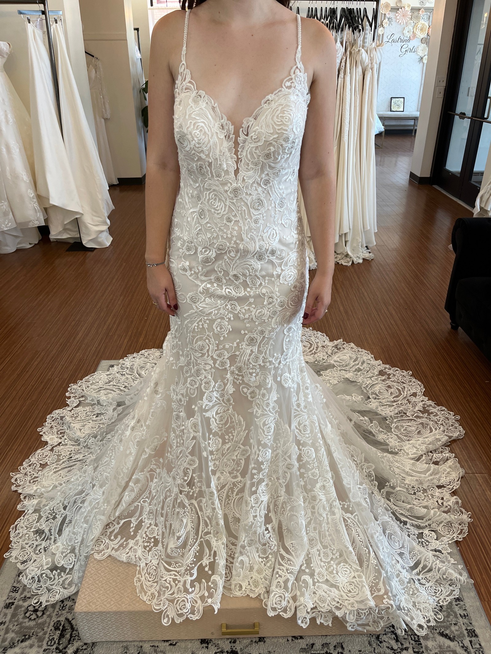 Allure Bridals, 9760 Sample Wedding Dress Save 41% - Stillwhite