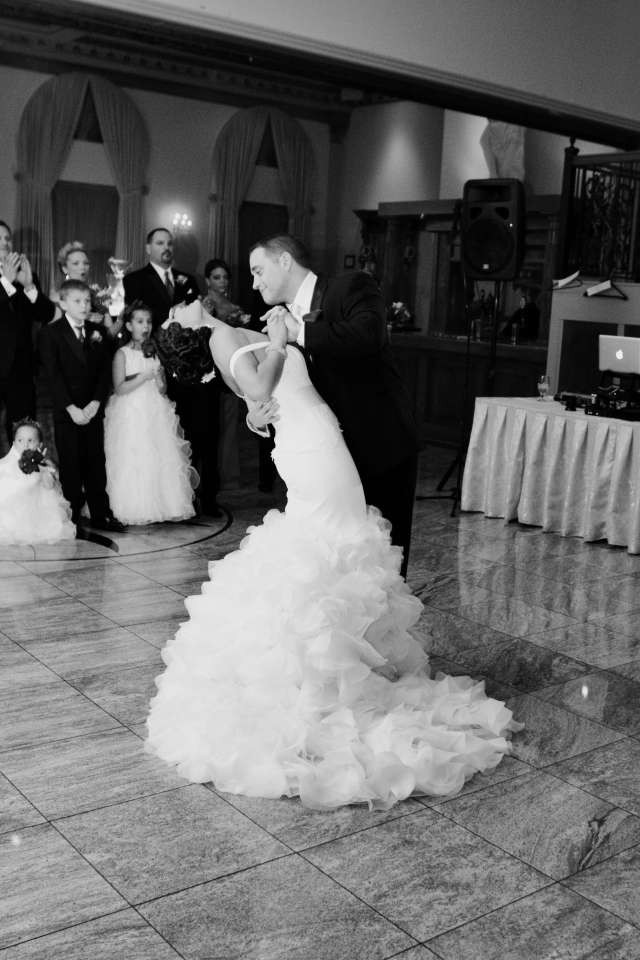 Vera Wang Georgette New Wedding Dress Save 33% - Stillwhite