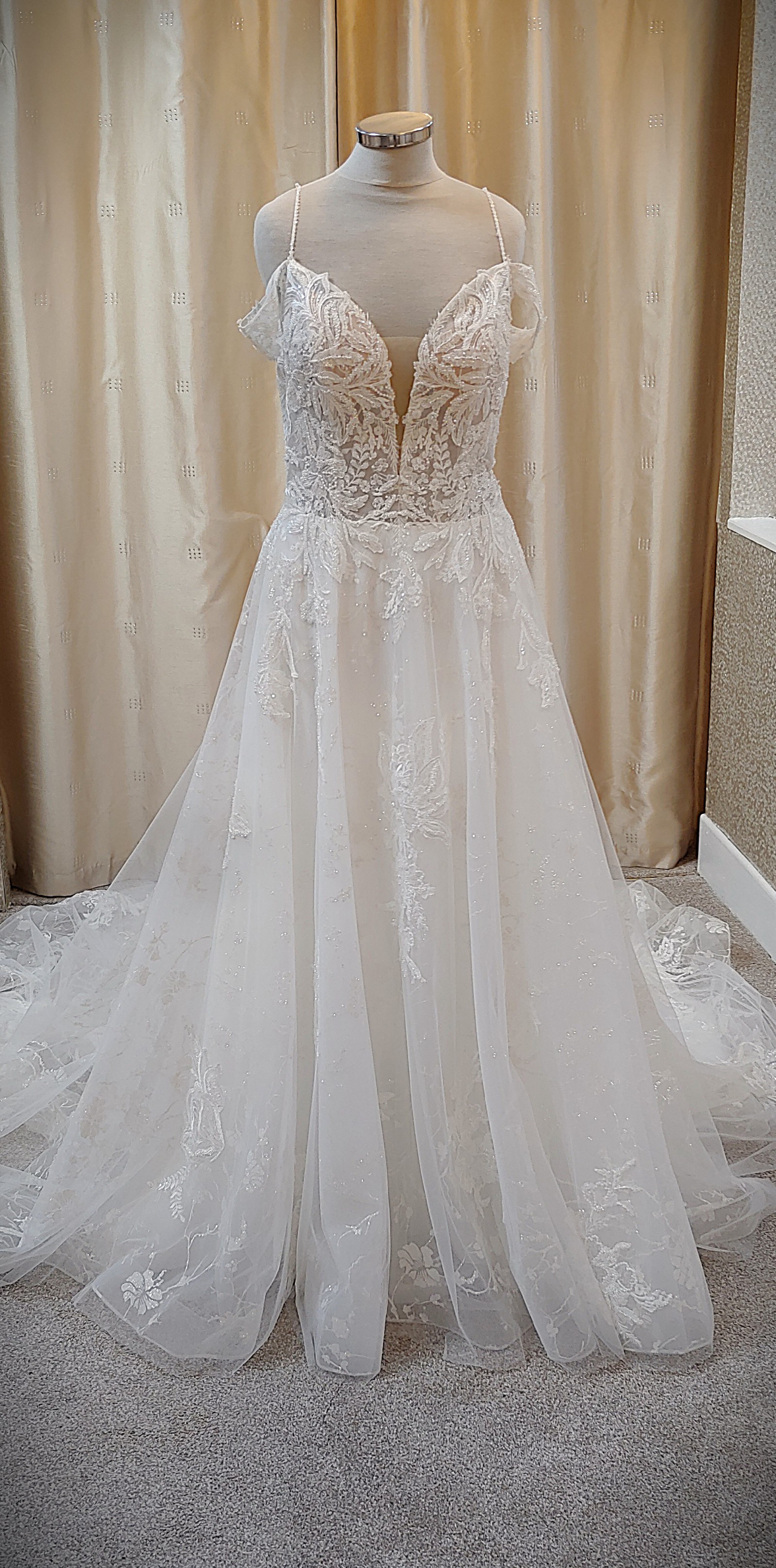 Private Label Sample Wedding Dress Save 75% - Stillwhite