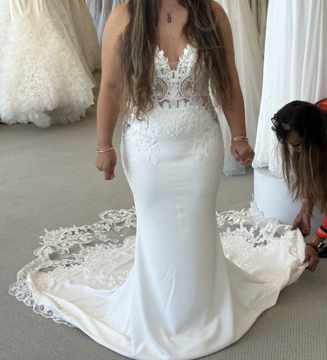 Bijou Bridal New Wedding Dress Save 20% - Stillwhite