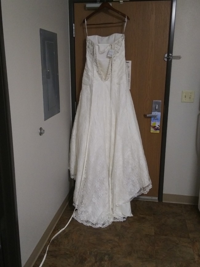 David's Bridal Collection, YP3344 New Wedding Dress Save 43% - Stillwhite