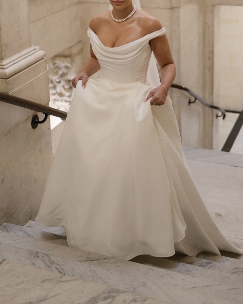 Justin Alexander, Grove Wedding Dress Save 38% - Stillwhite