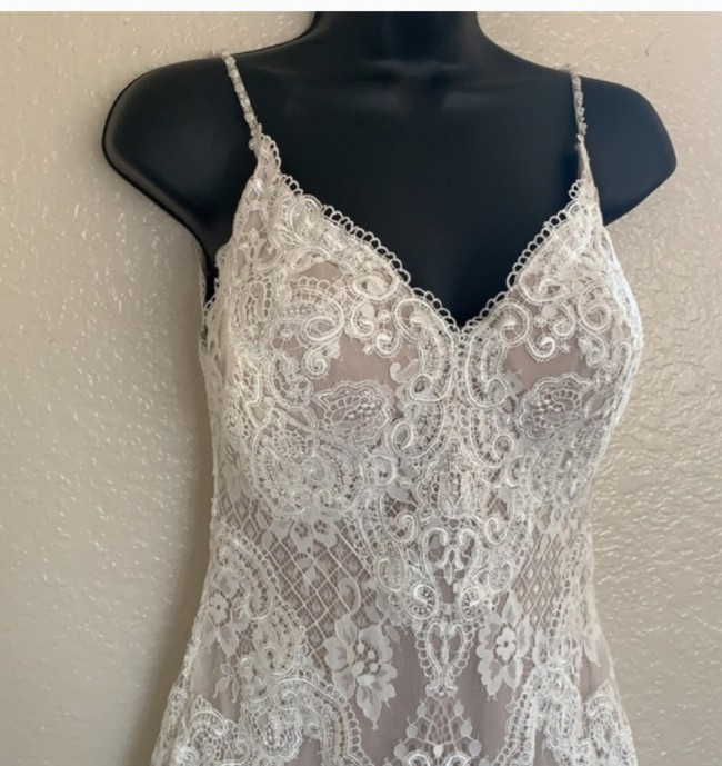 Allure Romance Sample Wedding Dress Save 94% - Stillwhite