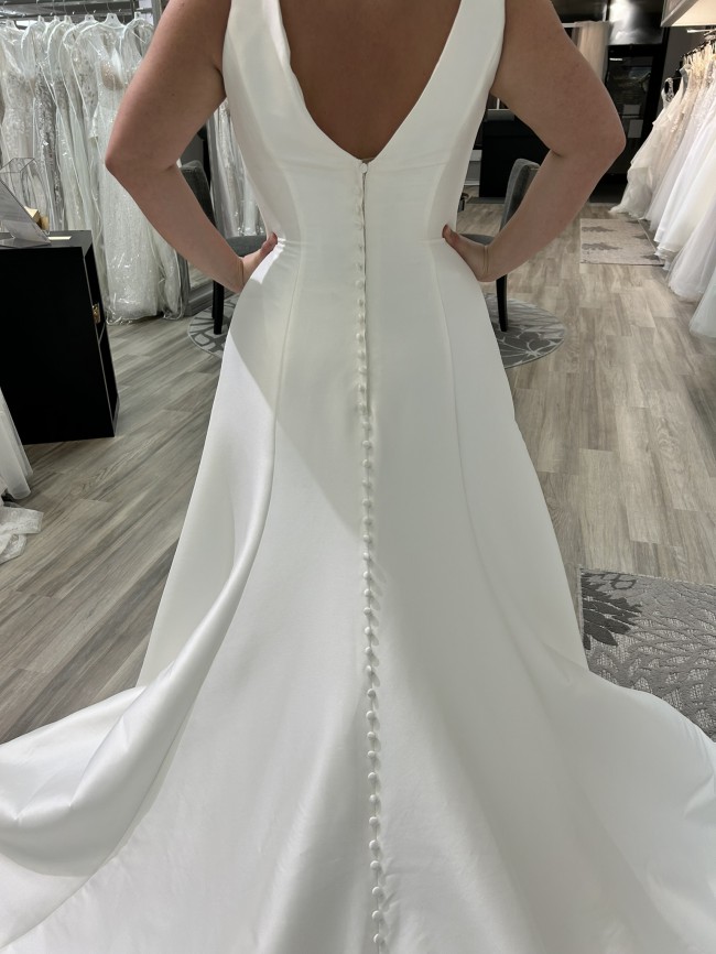 Allure Bridals 9600 Sample Wedding Dress Save 75% - Stillwhite