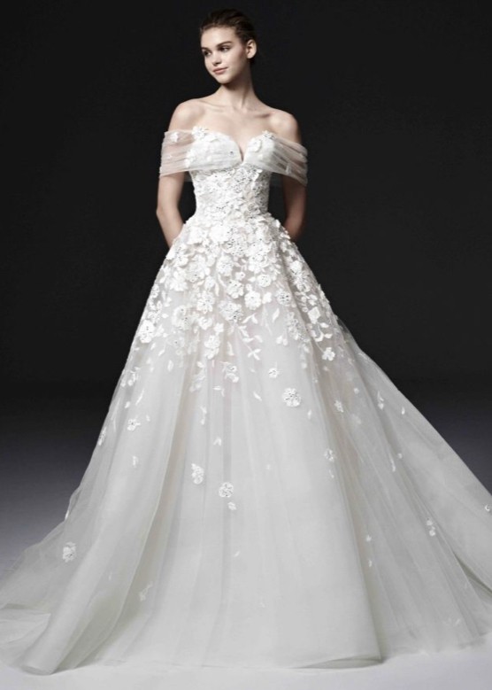 Nicole And Felicia Sample Wedding Dress Save 80% - Stillwhite