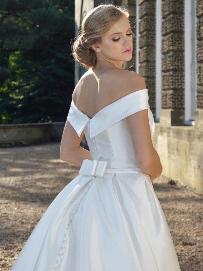 Catherine Parry 1711 New Wedding Dress Save 20% - Stillwhite