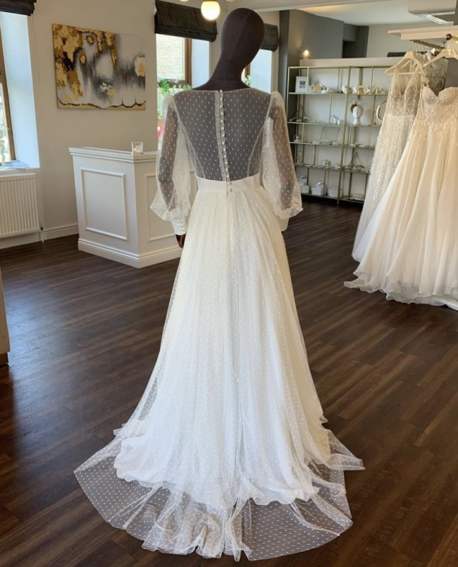 Sassi Holford, Sara Wedding Dress Save 42% - Stillwhite