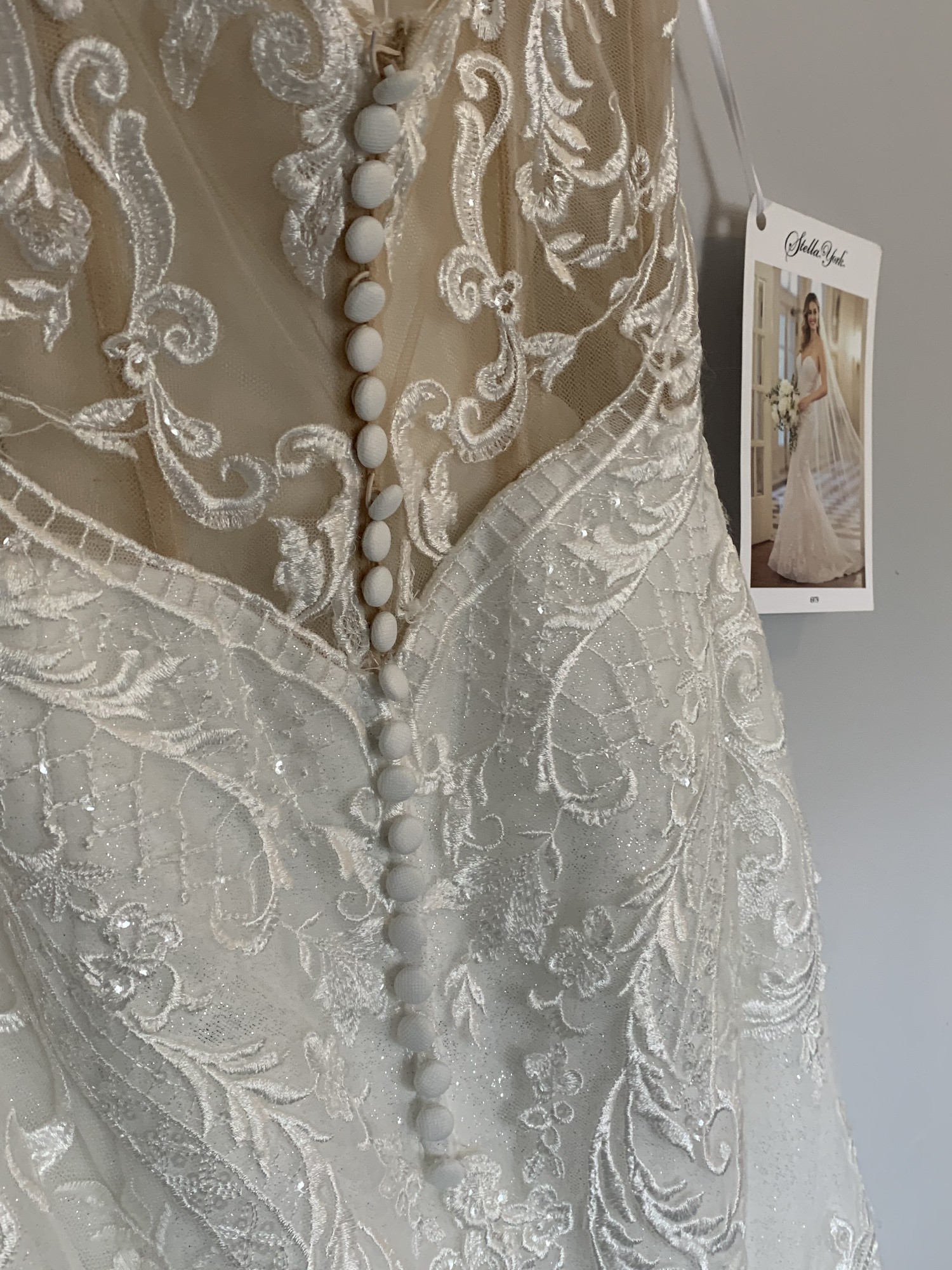 Stella York, 6979 Sample Wedding Dress - Stillwhite