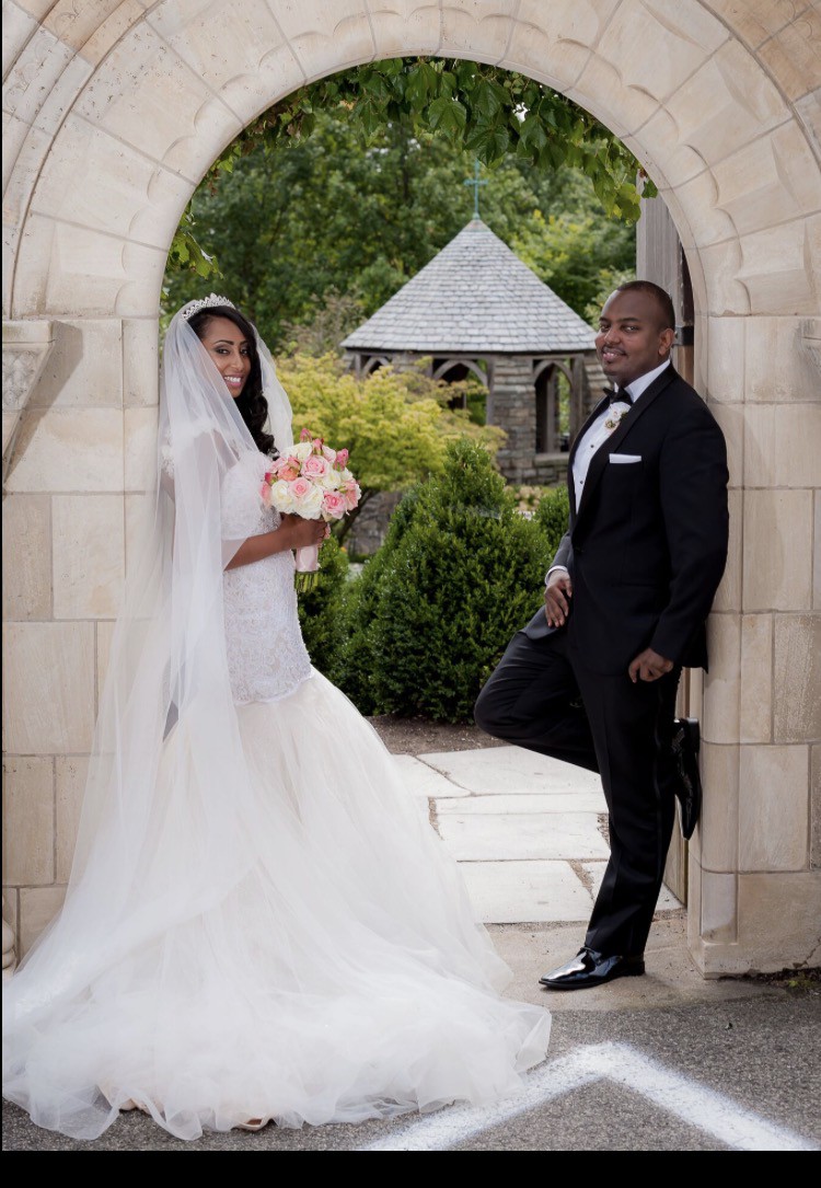 Eve of Milady 1533 Preowned Wedding Dress Save 69% - Stillwhite