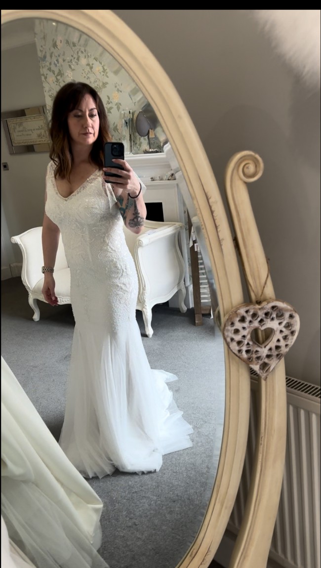 Wendy Makin Suzanne Sample Wedding Dress Save 68% - Stillwhite