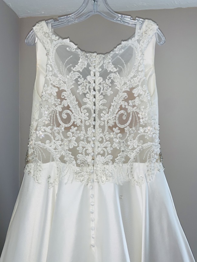Allure Romance 3100 Used Wedding Dress Save 68% - Stillwhite