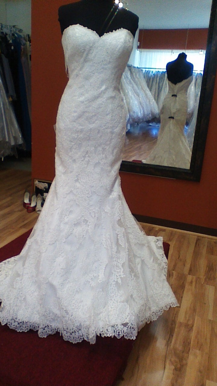 Stella York, 5840 New Wedding Dress Save 50% - Stillwhite