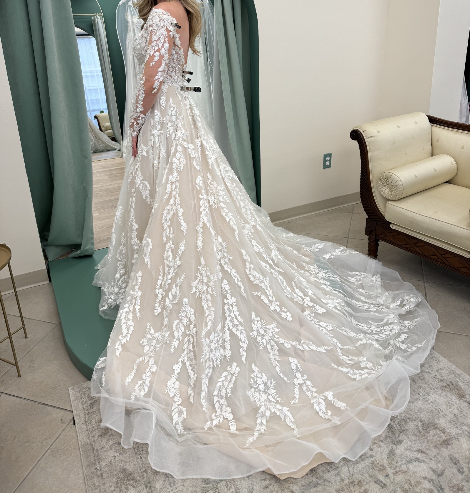 Justin Alexander New Wedding Dress Save 30% - Stillwhite