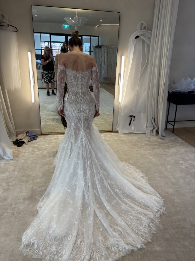 Leah Da Gloria, Eleanor gown Wedding Dress Save 45% - Stillwhite