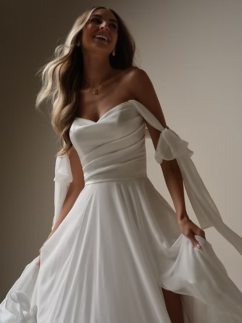 Rebecca Ingram Sample Wedding Dress Save 15% - Stillwhite
