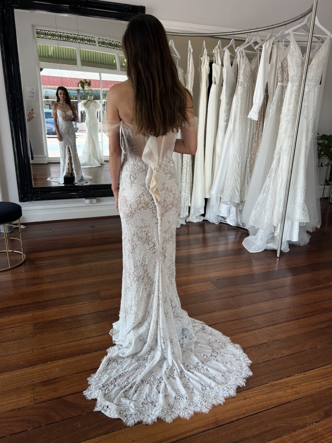 Zanzis Bridal Couture Sample Wedding Dress Save 52% - Stillwhite