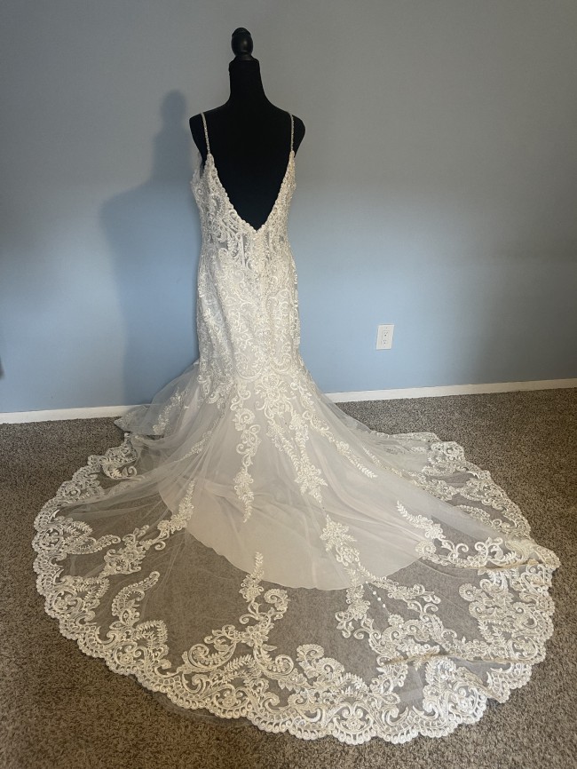Allure Bridals 9624 New Wedding Dress Save 20% - Stillwhite