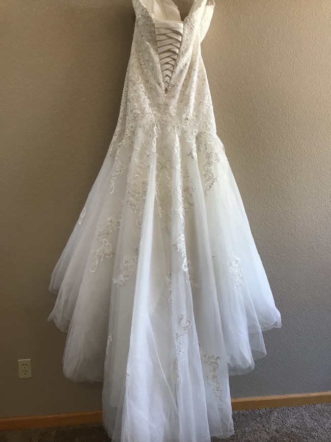 Morilee 5601 Keira Flutter Sleeved Lace Mermaid Wedding Dr Used Wedding Dress Save 45% - Stillwhite