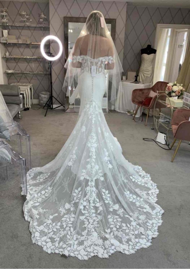 Allure Romance 9860 Wedding Dress Save 50% - Stillwhite