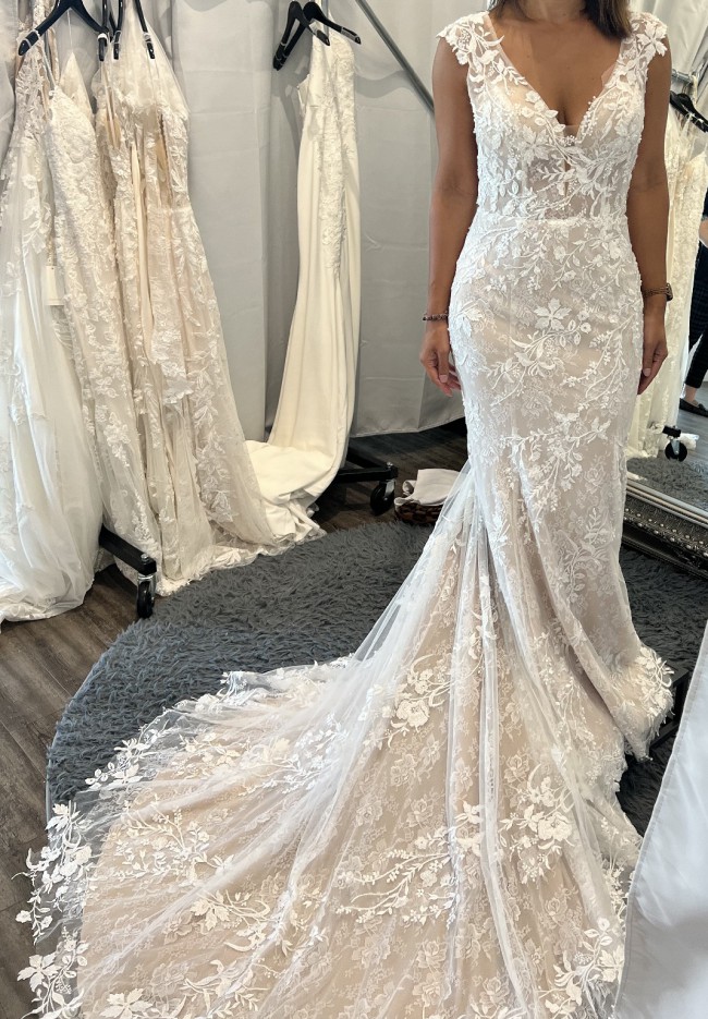Justin Alexander, Ember New Wedding Dress Save 30% - Stillwhite