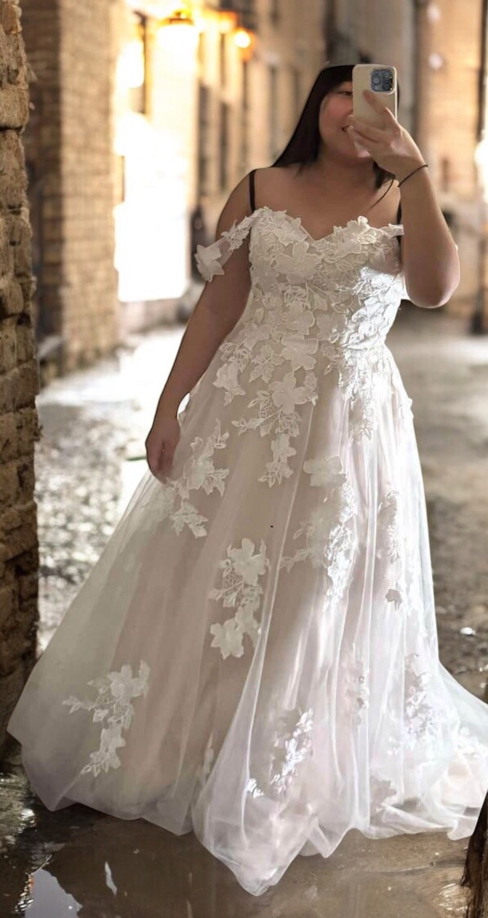 Fashionably Yours, Ruby New Wedding Dress Save 79% - Stillwhite