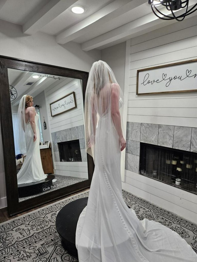Stella York New Wedding Dress Save 37% - Stillwhite