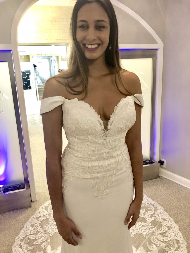 Allure Romance New Wedding Dress Save 33% - Stillwhite
