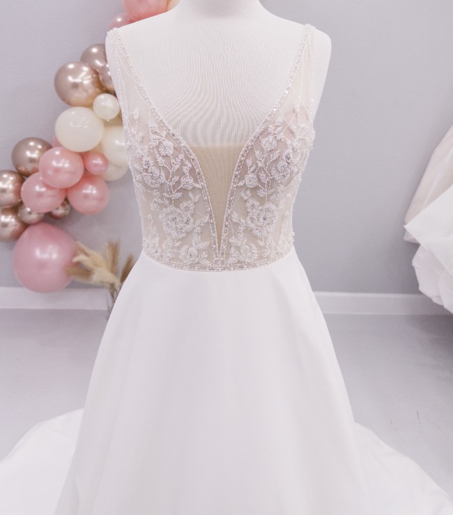 Justin Alexander Rings by Justin Alexander 55043 Sample Wedding Dress ...