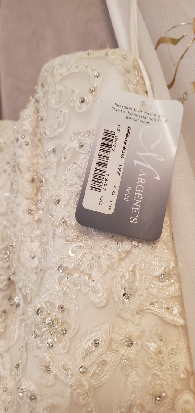 Allure Bridals New Wedding Dress Save 26% - Stillwhite
